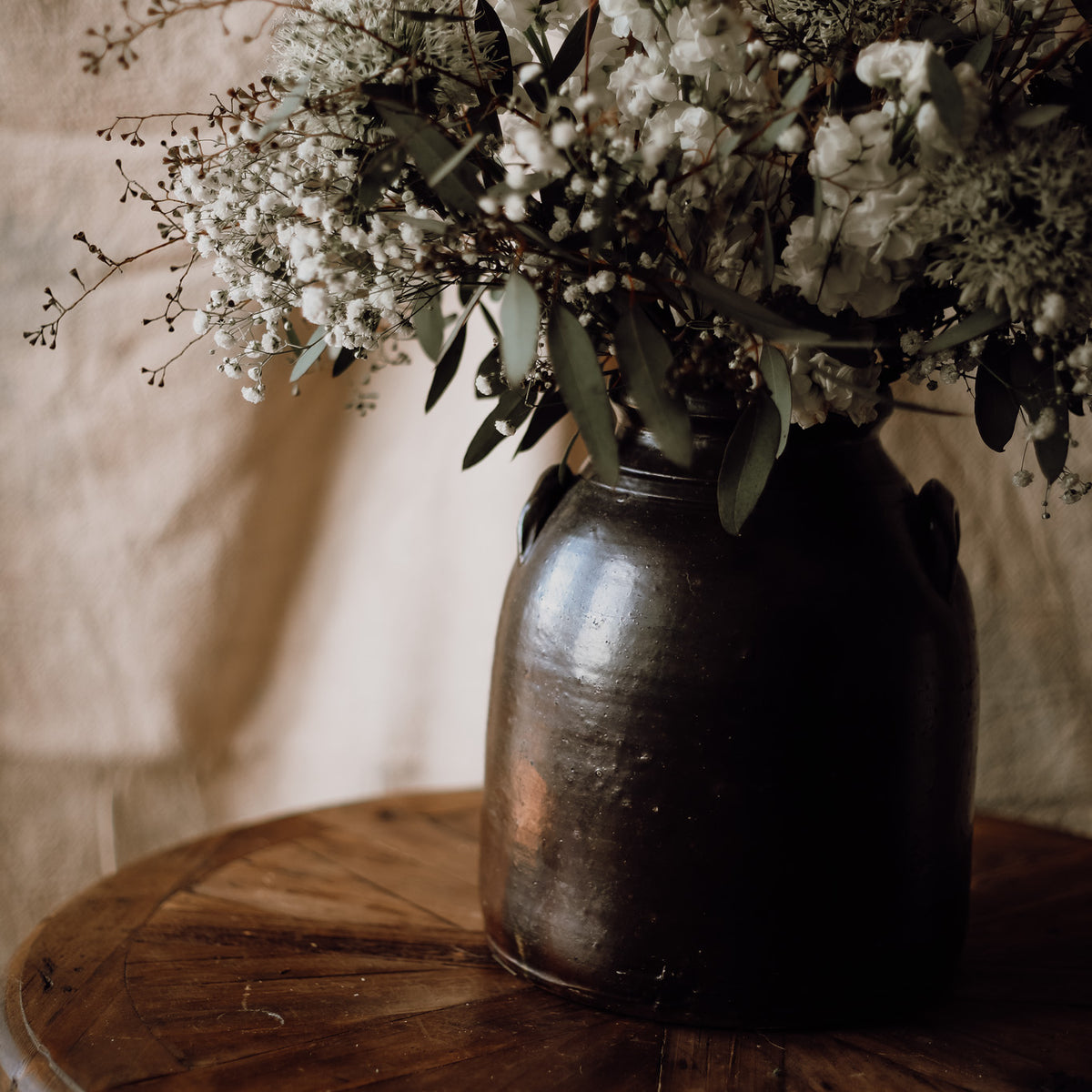 Cédric Stoneware Vase – La Maison Ryan